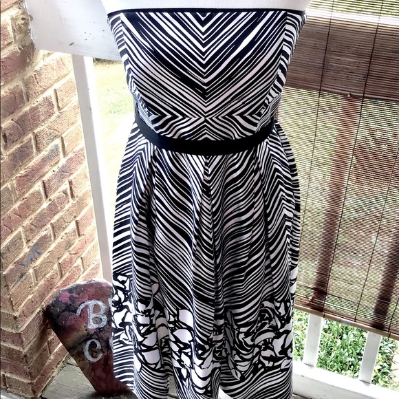 White House Black Market | Dresses | Black White Strapless Dress Wtie 0 Silk | Poshmark